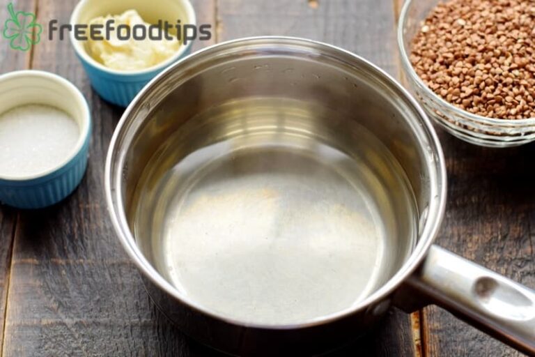 Buckwheat with Milk for Breakfast | FreeFoodTips.com